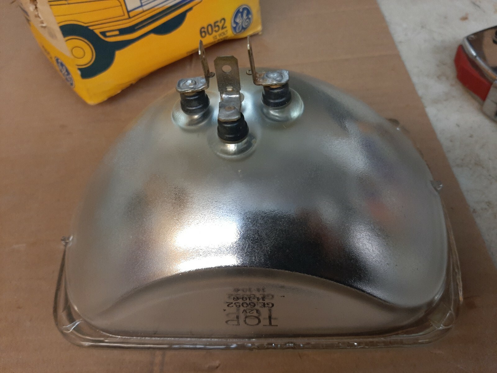 HEADLIGHT GE 6052 & PHILIPS H 6054 headlight fits ford or chevy and ...