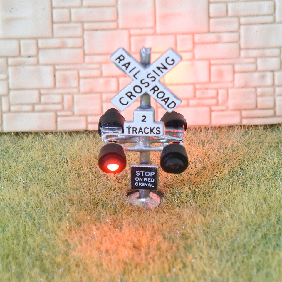 2 x N scale model railroad grade crossing signals LED 2 tracks ...