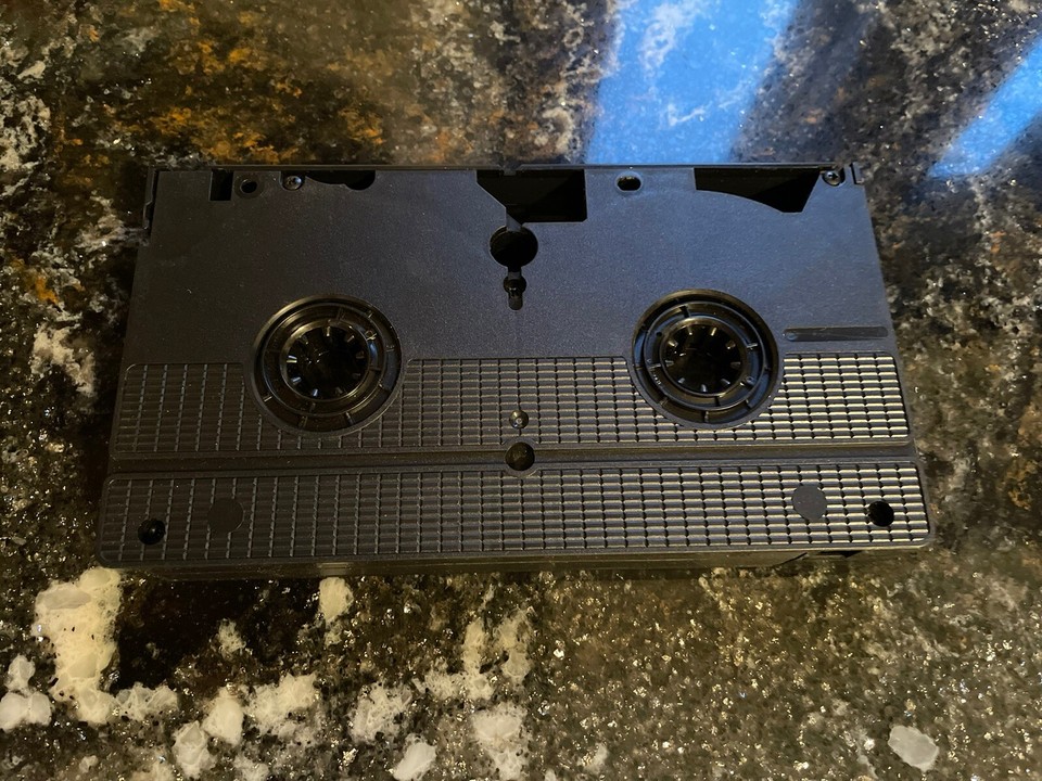 Jaws 3 (VHS 1983) Universal Home Video Dennis Quaid HORROR CULT ...