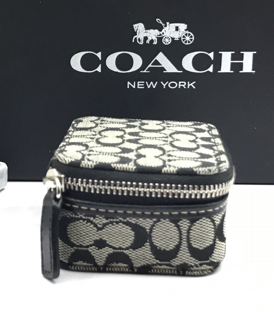 Coach Signature Black/Grey Canvas Leather Triple Pill… - Gem