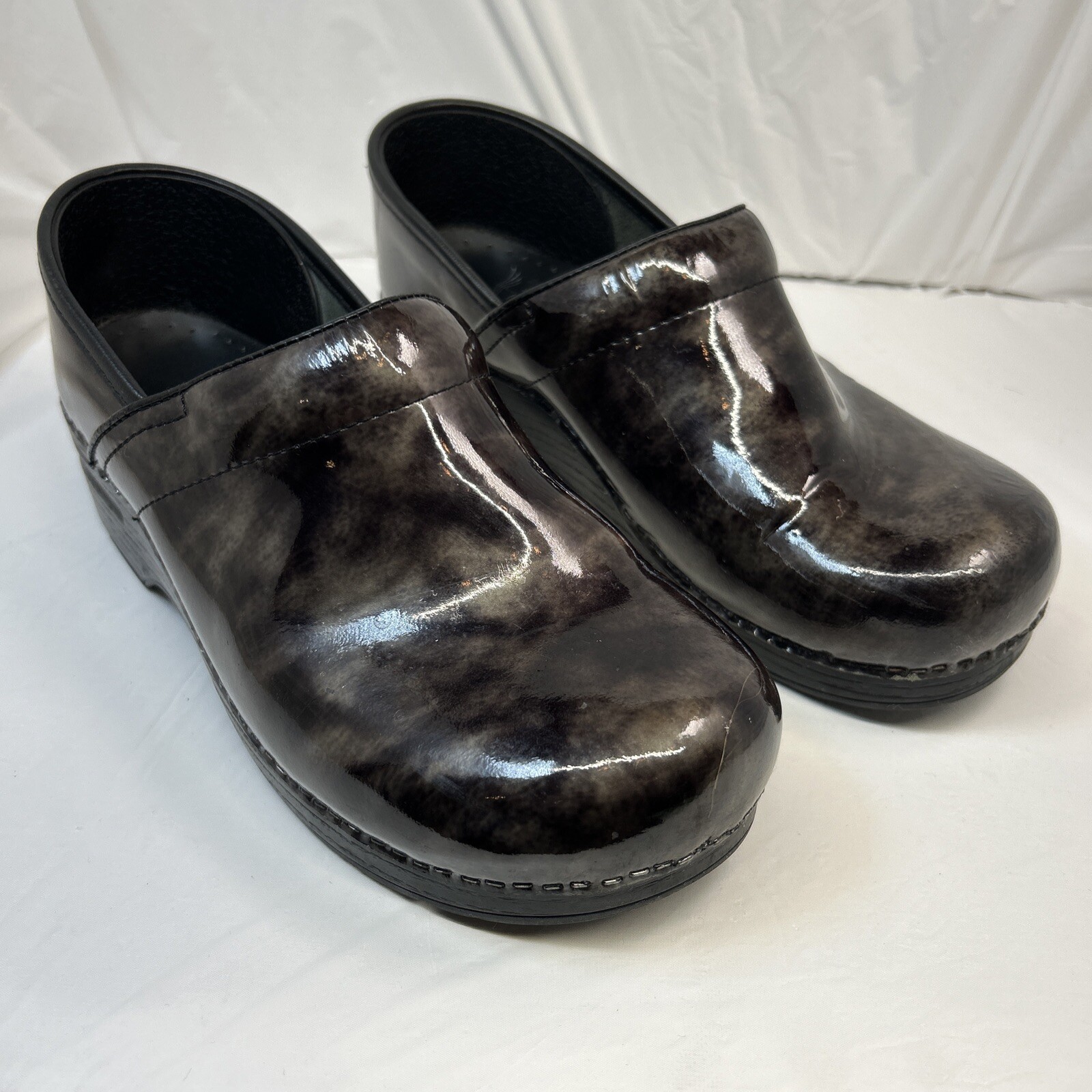 Dansko Clogs Dark green marble glossy Leather clog si… - Gem