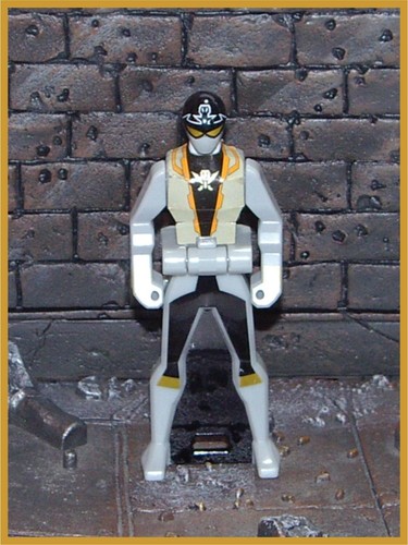 Power Rangers Super Megaforce _ Megaforce Silver Ranger _ Legendary ...