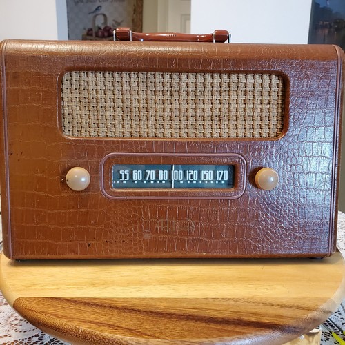 RARE Vintage 1948 Addison Alligator Leather Radio Model 16 - 47 | eBay