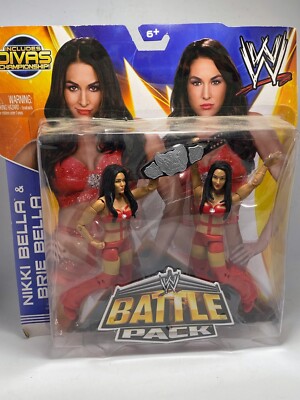 2013 Mattel WWE Divas Battle Pack Nikki & Brie Bella Action Figures W ...