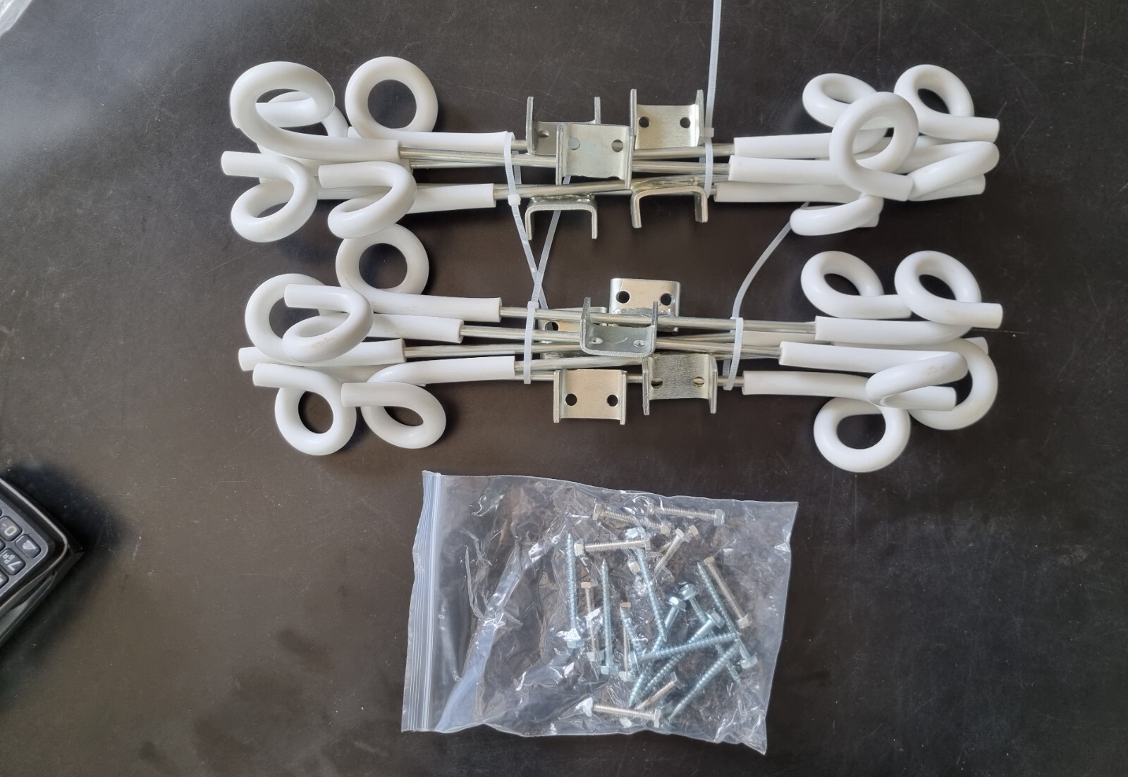 Electric Fence Double Offset Pigtail Insulators 300mm 10pk | eBay Australia