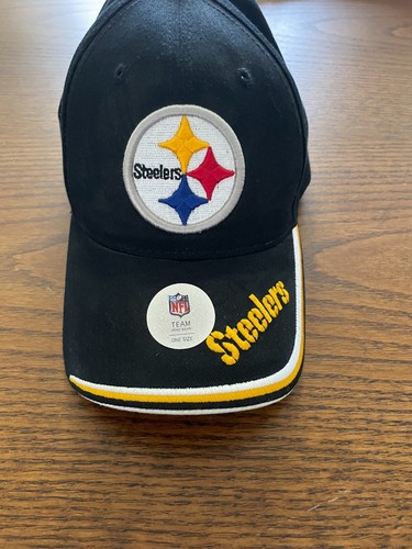 PITTSBURGH STEELERS NFL Team Apparel Black Embroidered Strapback Hat ...