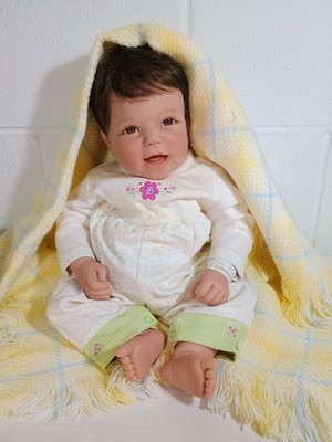 Lee Middleton Doll Reva 1997 Brown hair Baby Girl Newborn weighted real ...