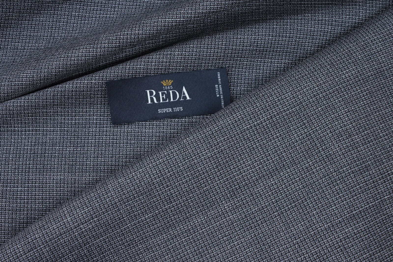 Reda Italy - Hugo Boss premium 140's worsted wool suiting fabric 3 ...