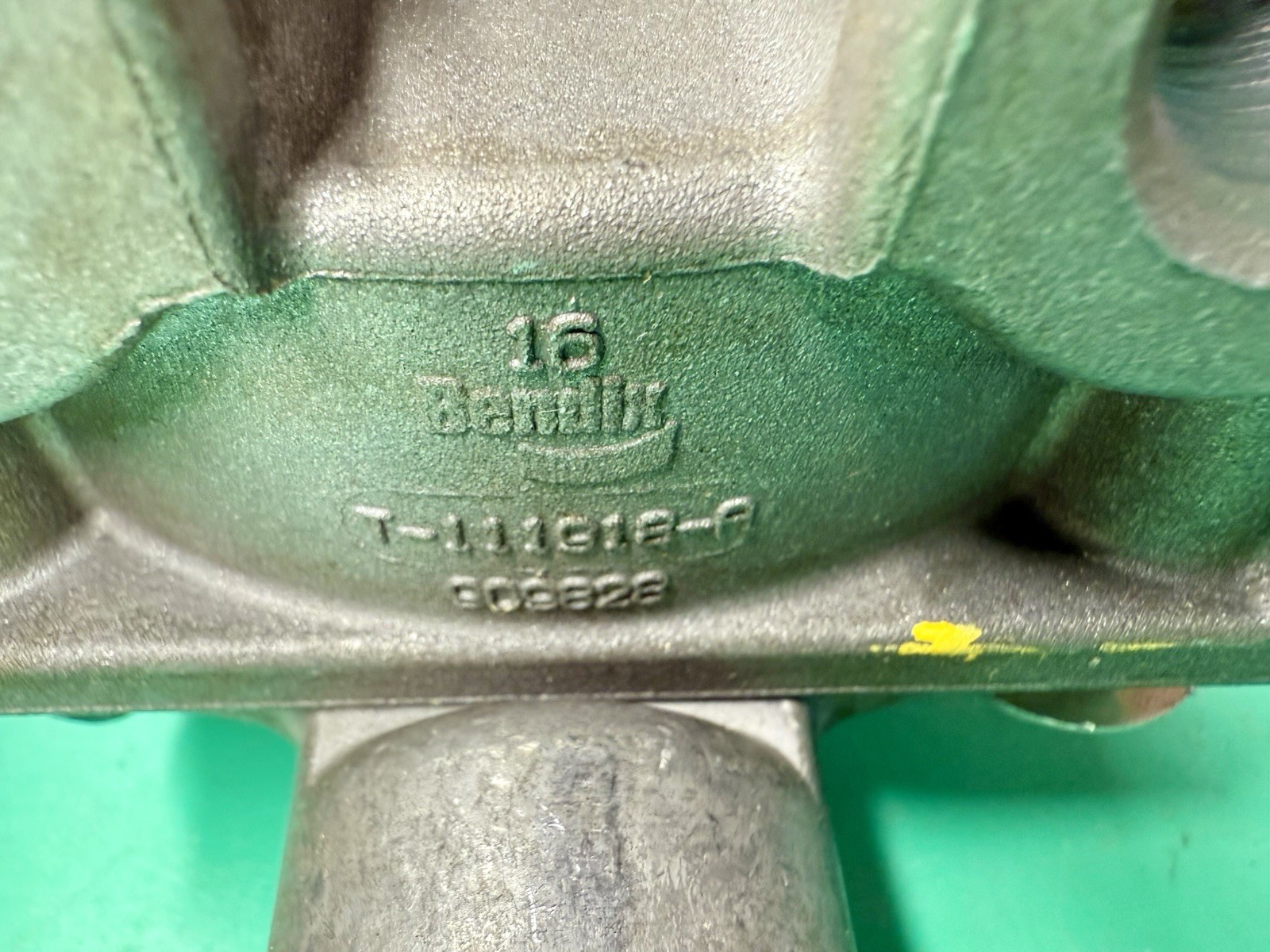 NOS Bendix T-111918-a 909828 R14 Trailer Air Brake Relay Valve for sale ...