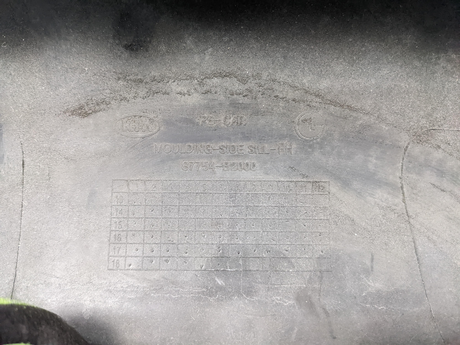 Right Rocker Panel Molding 2019 Kia Soul 87752-B2000 2014 2015 2016 ...