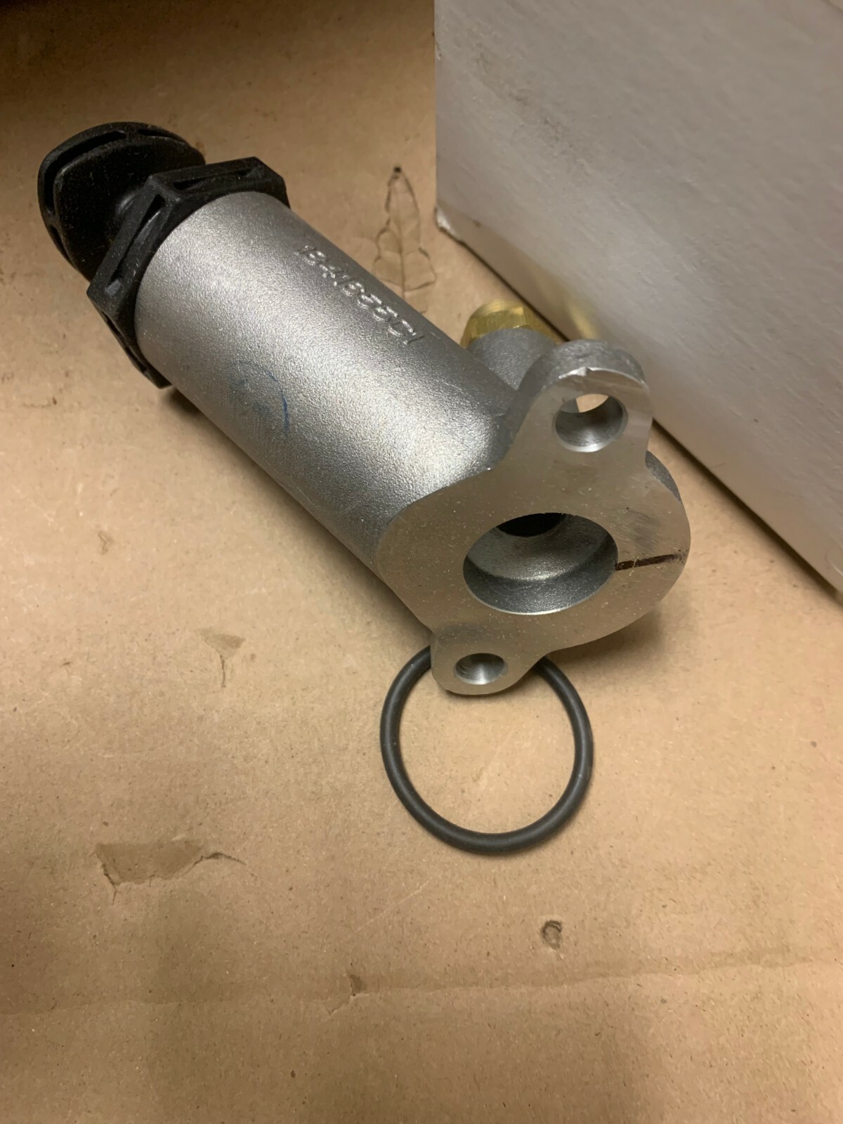 ONE GENUINE INTERNATIONAL FUEL PUMP HAND KIT ENGINE 1842640C93 | eBay