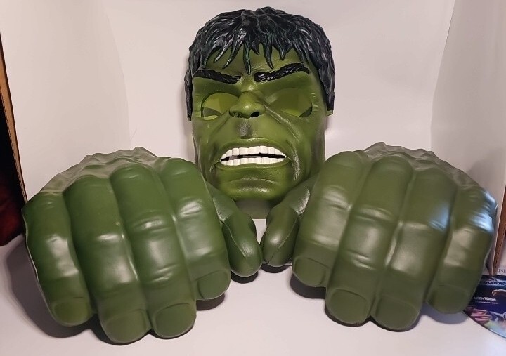 Vintage 2015’ Hasbro Marvel Hulk Hands W/ 2008’ Hulk … - Gem