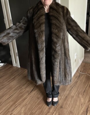 $100,000 SORBARA NEIMAN MARCUS SILVERY RUSSIAN SABLE FUR COAT Sz L & XL ...