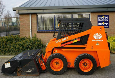 DAEWOO DSL 602 SL 602 SKID STEER LOADER WORKSHOP SHOP SERVICE REPAIR ...