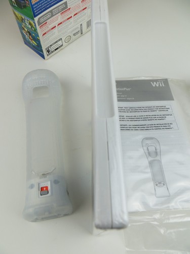 Wii Sports Resort (w/Wii MotionPlus) - (Nintendo Wii, 2009) for sale ...