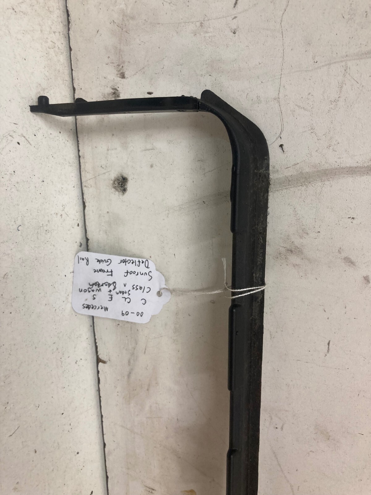 Genuine+MERCEDES+C240+Sunroof+Wind+Air+Deflector+Baffle+2207840070 for ...