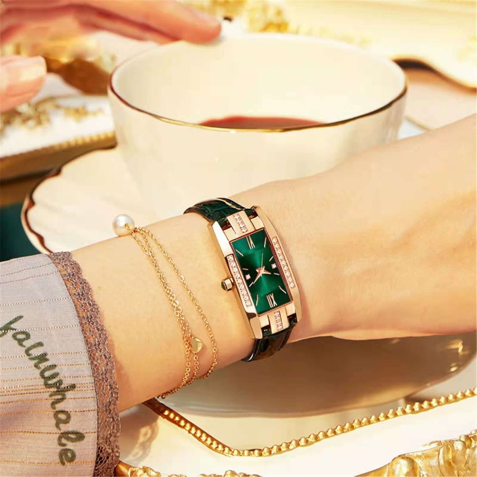 WOKAI high quality classic retro women's belt quartz square green ...