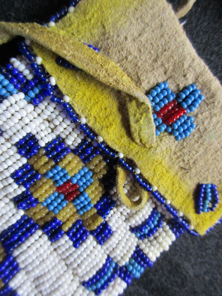 NATIVE AMERICAN BEADED LEATHER TOBACCO POUCH or MEDICINE BAG, DU-0423* ...