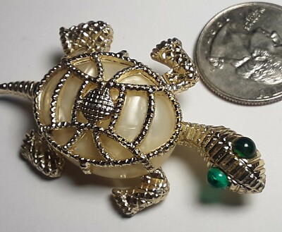Vintage Goldtone Metal Caged Turtle Shell Cream Lucite Cabochon Eye ...