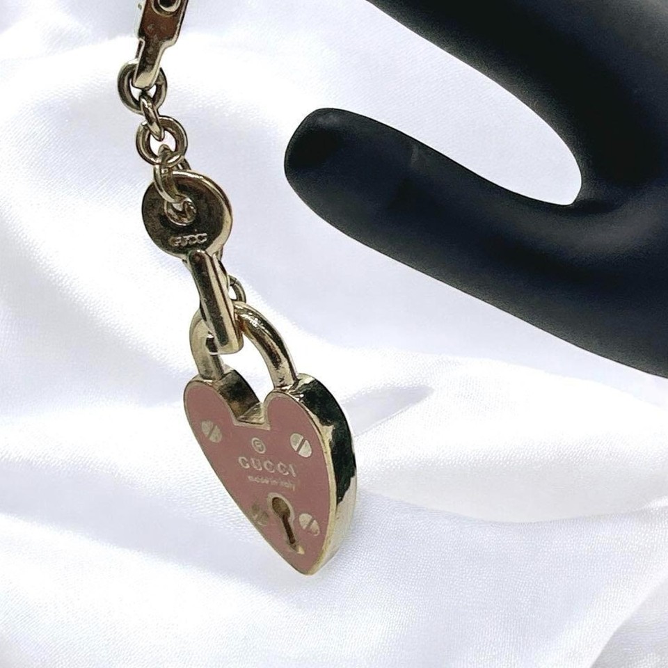 Gucci Heart Padlock Cadena Motif w/Key Pink Gold Bag Charm Key Ring ...