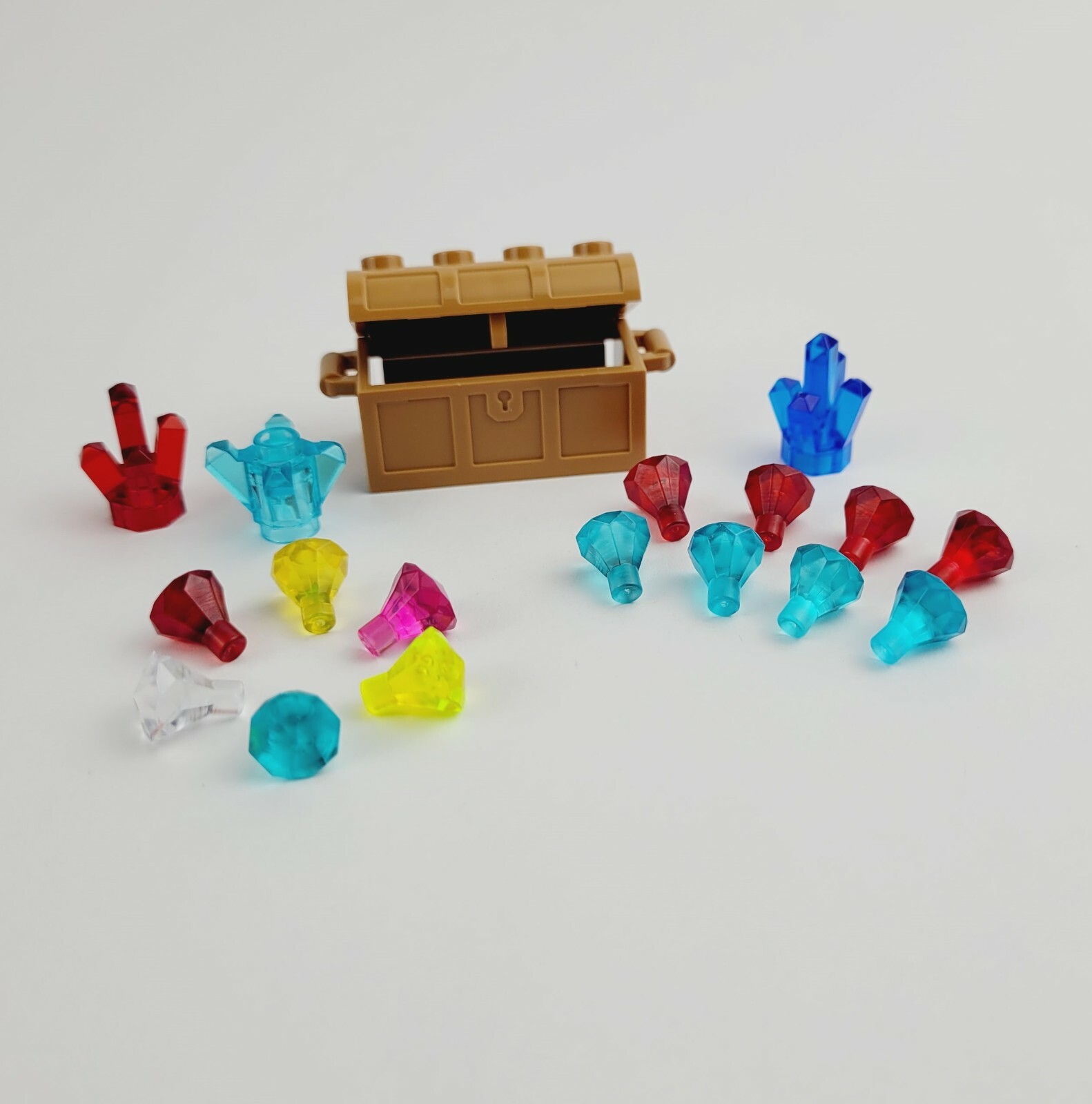 NEW LEGO Treasure Chest with Diamonds Jewels Crystals Pirates RARE | eBay