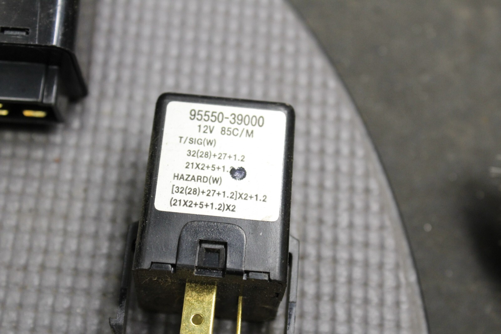 2006 - 2011 HYUNDAI ELANTRA SONATA SANTA FE BLINKER FLASHER RELAY 95550 ...
