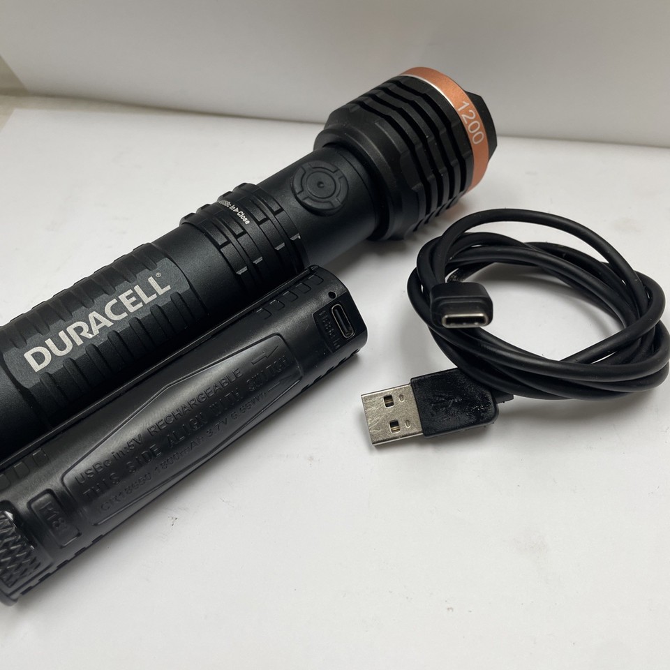 Duracell ULTRA HYBRID 1200 Lumens Rechargeable LED Flashlight With ...