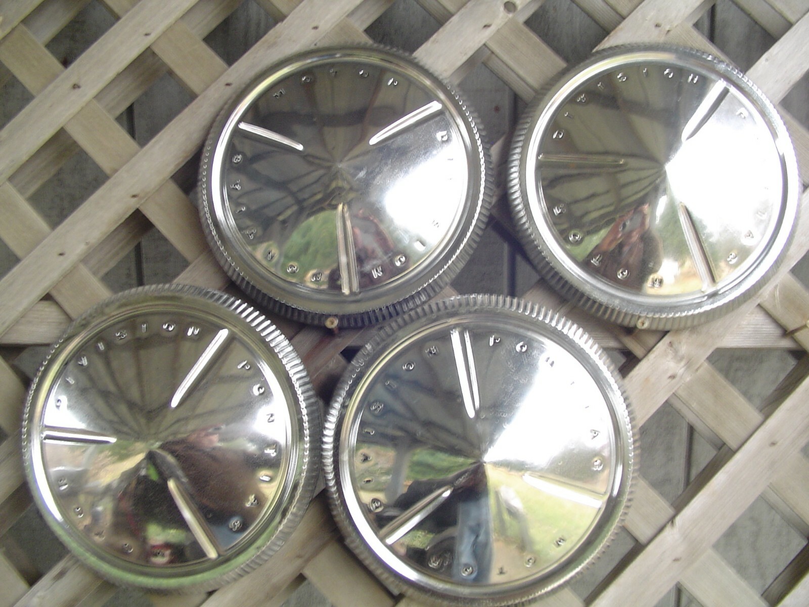 VINTAGE CLASSIC 1960 PONTIAC CHIEFTAIN BONNEVILLE CATALINA HUBCAPS ...