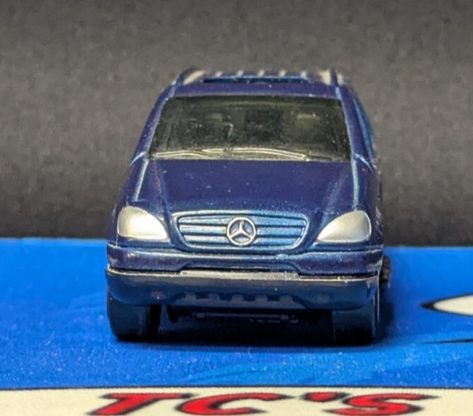 Matchbox - Blue Mercedes-Benz ML430 with Trailer Hitch | eBay