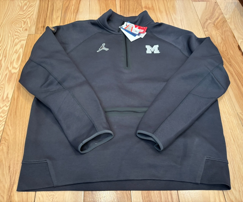 Nike Michigan Wolverines CFB Playoff Media Night Tech Fleece FD0326 060 ...