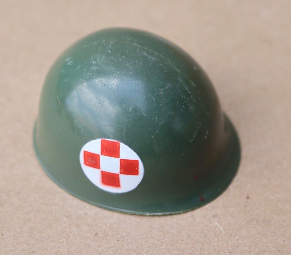 Vintage GI Joe First Aid Kit Action Marine Medic Lot Helmet Axe IV Arm ...