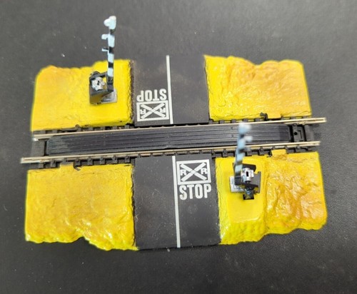 Bachmann HO Scale Operating Dual Crossing Gates #7552 New, Without Box ...
