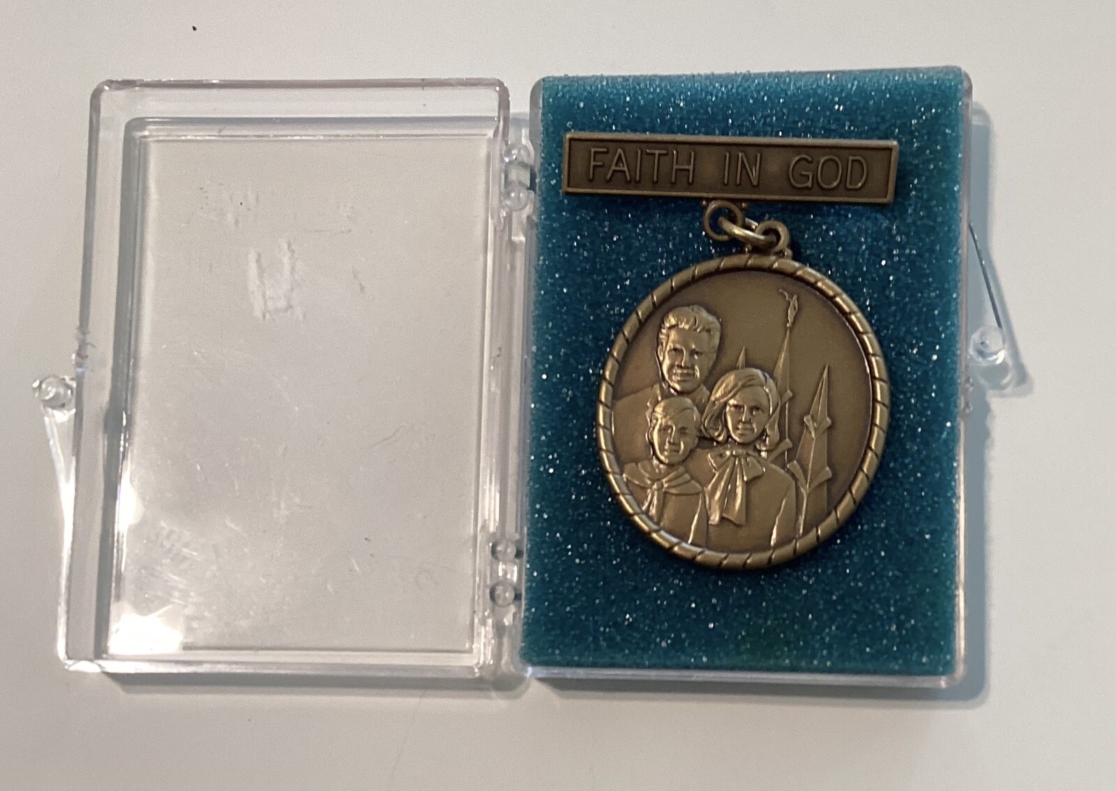 LDS Faith In God Pin Temple Family Dad Mom Boy Scout Mormon Brass-Tone ...