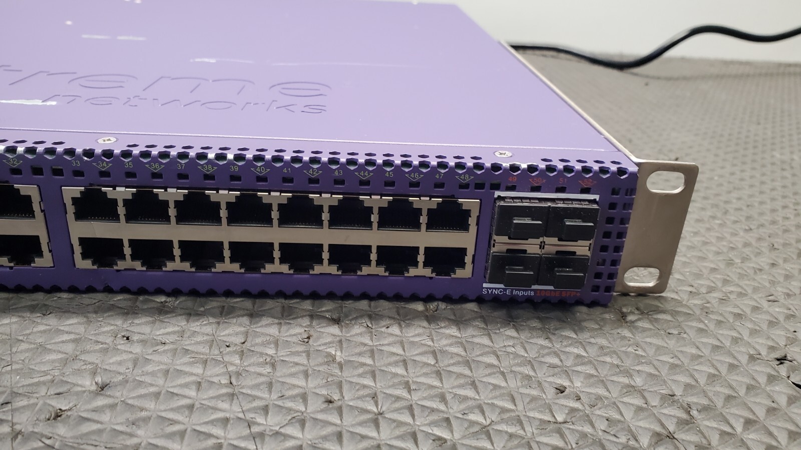 Extreme Networks 16702 Summit X460-G2-48t-10GE4 48-Port Managed Switch ...