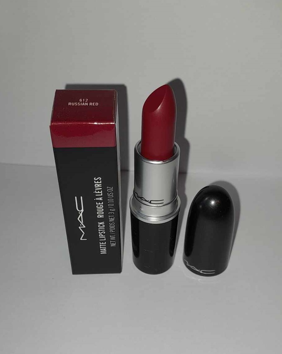 MAC MATTE LIPSTICK ** RUSSIAN RED ** (612) 3G NEW AND BOXED with FREE ...