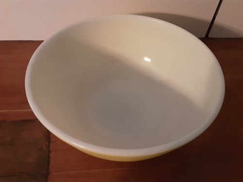 Vintage Yellow Pyrex 404 Primary Colors Large 4 Quart Nesting Mixing ...