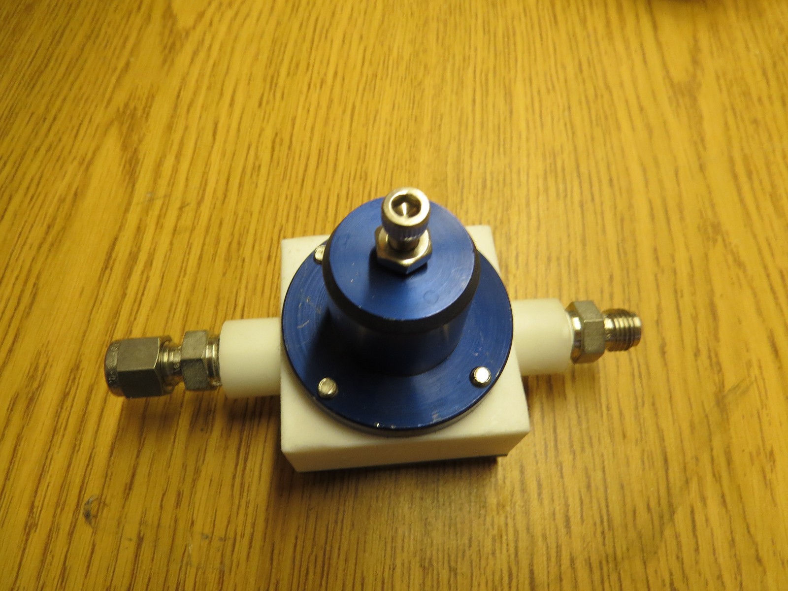 AMAT 3870-03961 Valve, Pressure Relief, 1/4 flare, Teflow, Teqcom ...