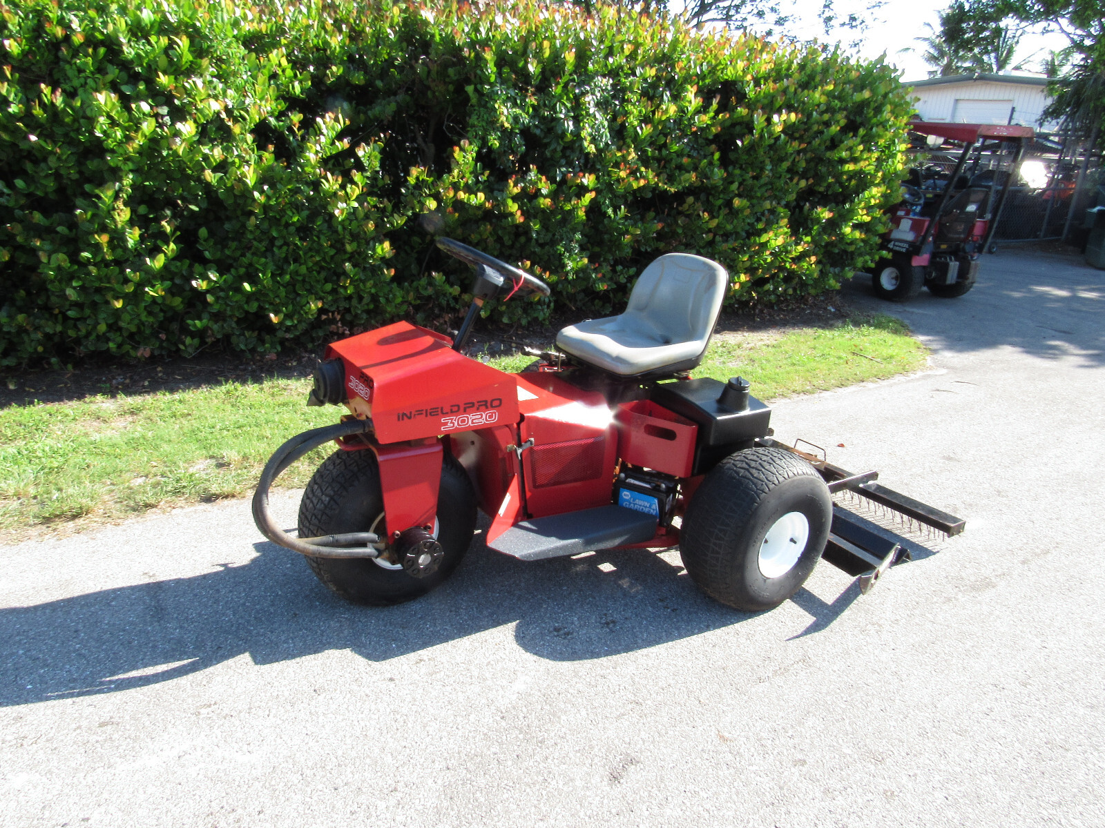 Toro 3020 Sand Pro Sand Trap Rake 3 Wheel Drive Rahn Groomer Dependable ...