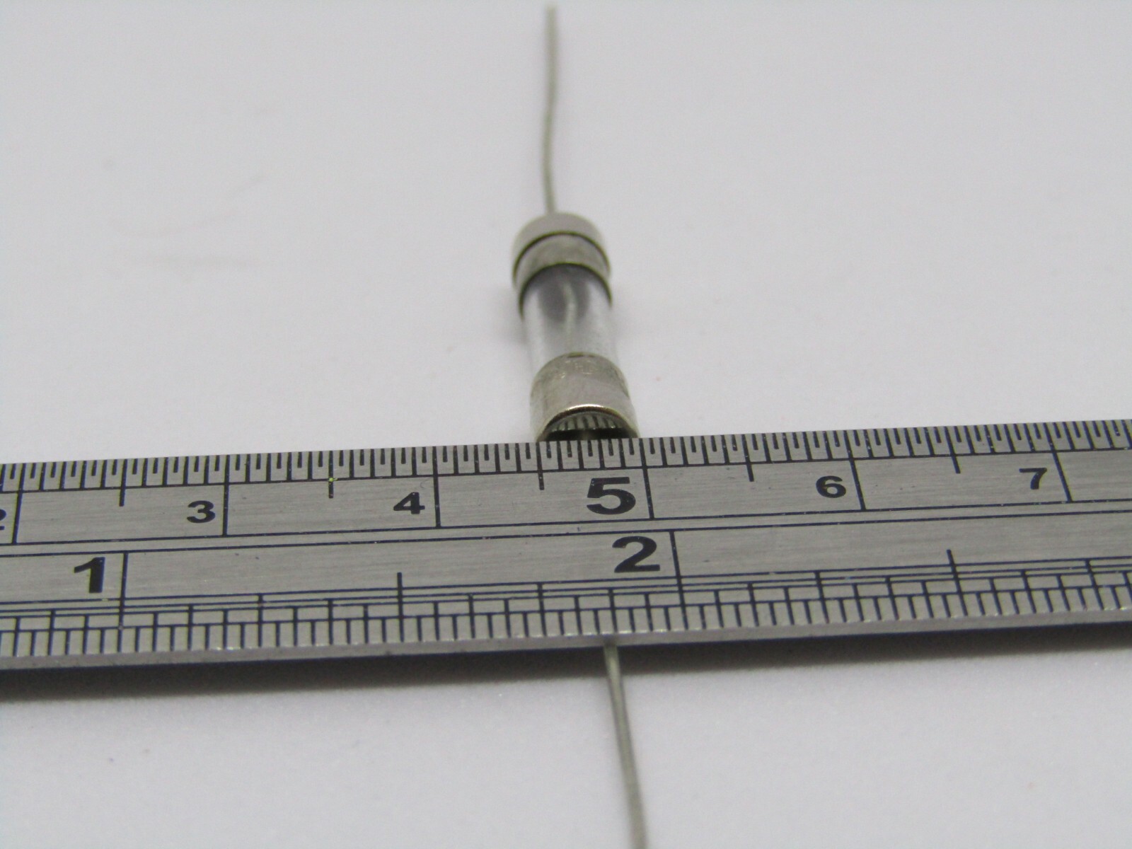 Foot lead GLASS fuse 3.15A Slow & F3.15A Fast Blow T3.15AL250V 5x20mm ...