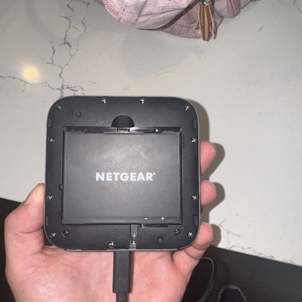 NETGEAR Nighthawk M6 Pro MR6500 AT&T 5G Wi-Fi Router - Black ...