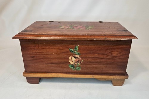 Tennessee Red Cedar Mini Chest Royal Line Wood Souvenir of Atlantic ...