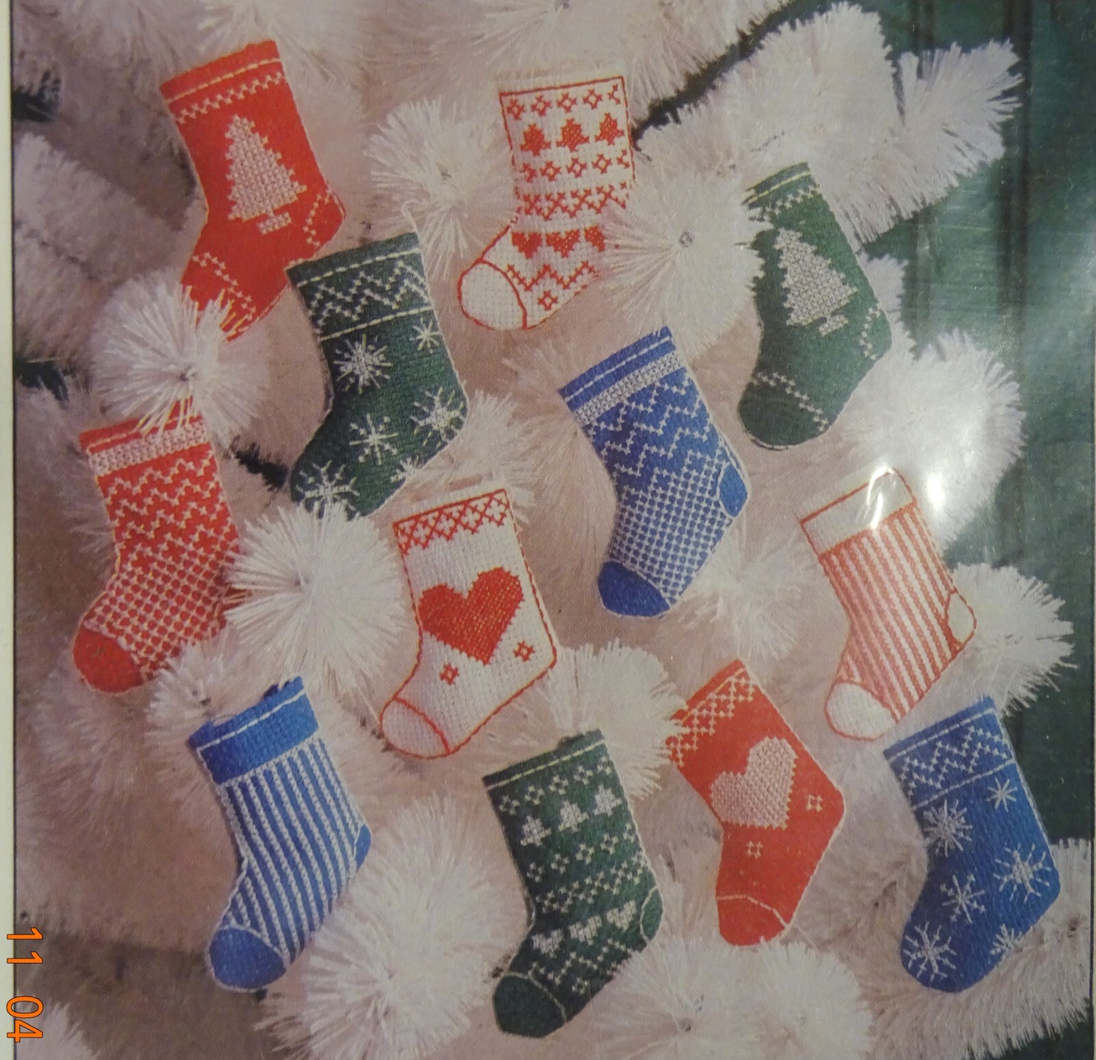 Better Homes And Garden Cross-Stitch Stockings Kit 12 Mini Stockings ...
