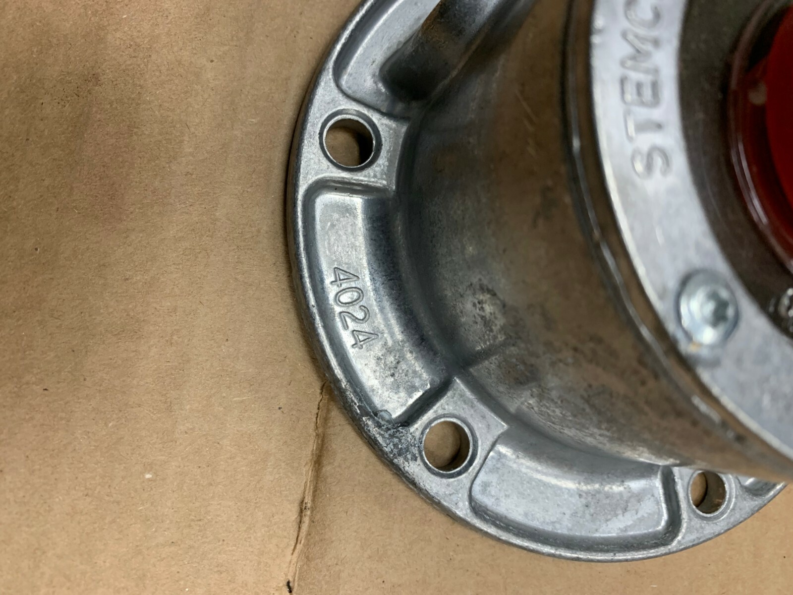 ONE GENUINE STEMCO HUB SEAL LONGVIEW 4024 | eBay