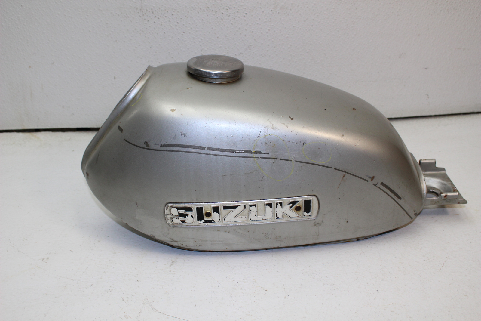 1970-1972 SUZUKI TS90 GAS TANK FUEL TANK PETROL TANK RESERVOIR ...