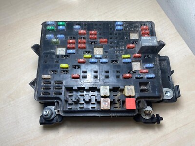 2003-2006 Silverado Sierra Tahoe Fuse Box Relay Unit P/N 15201928-02 ...