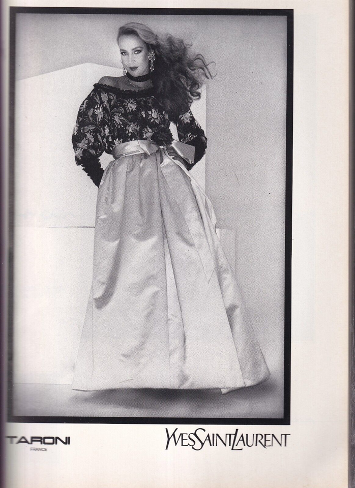 VOGUE IT 1981 CAROL ALT JERRY HALL JANICE DICKINSON NANCY DEWEIR ...