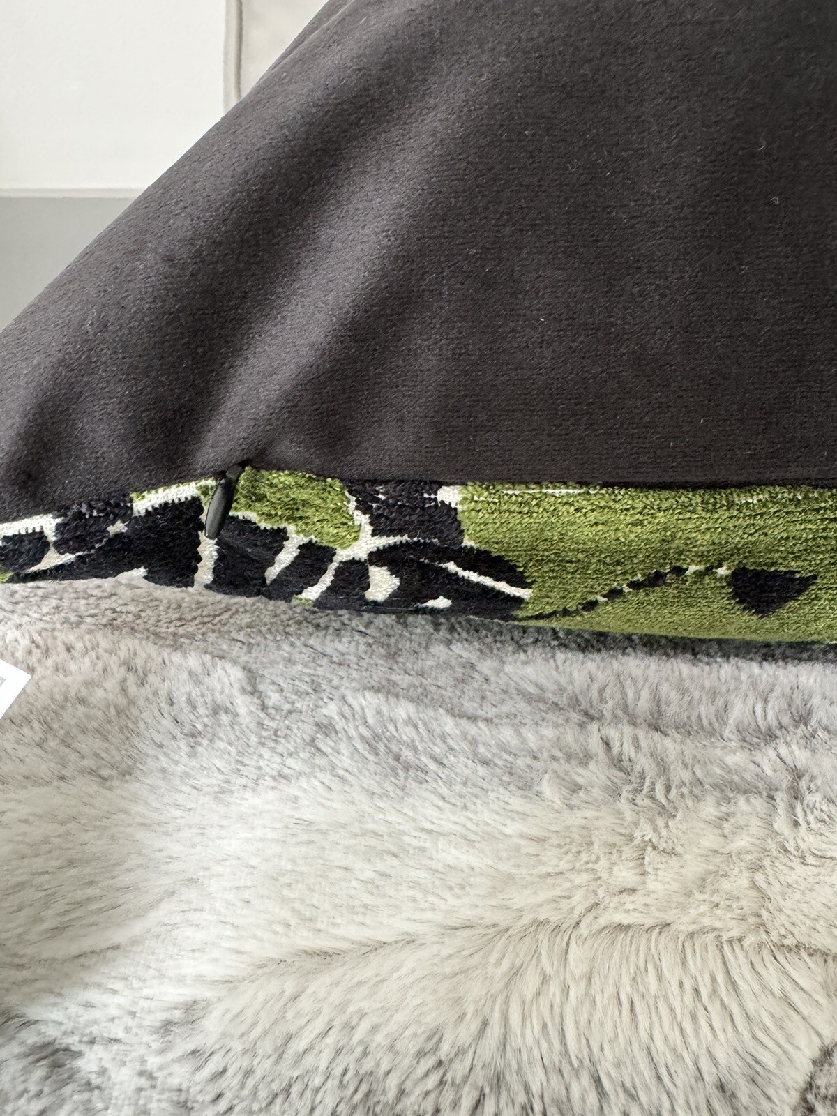 Pacific Coast Austin Horn 22 x22 Kona Zebra Green Black Decorative ...