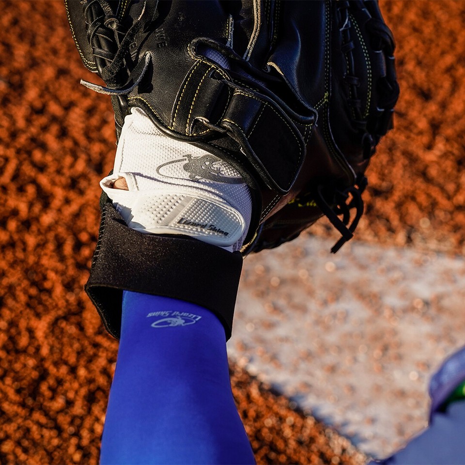 Lizard Skins Padded Inner Fielding Glove V2 – Baseball & Softball | eBay