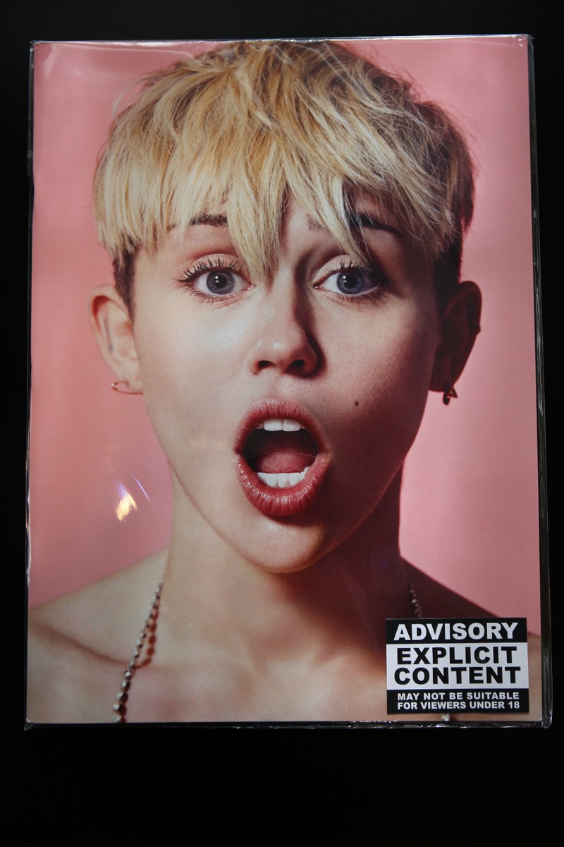 Miley Cyrus Bangerz Booklet