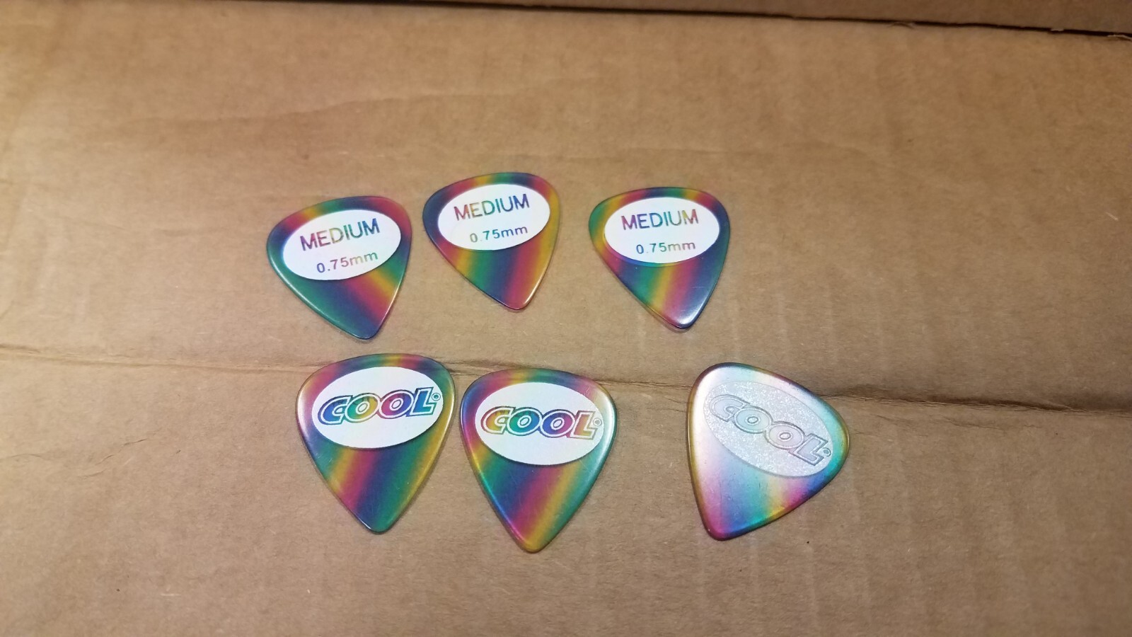 6 x COOL 0.75mm Medium Rainbow Sand Grip Guitar Picks Standard ...